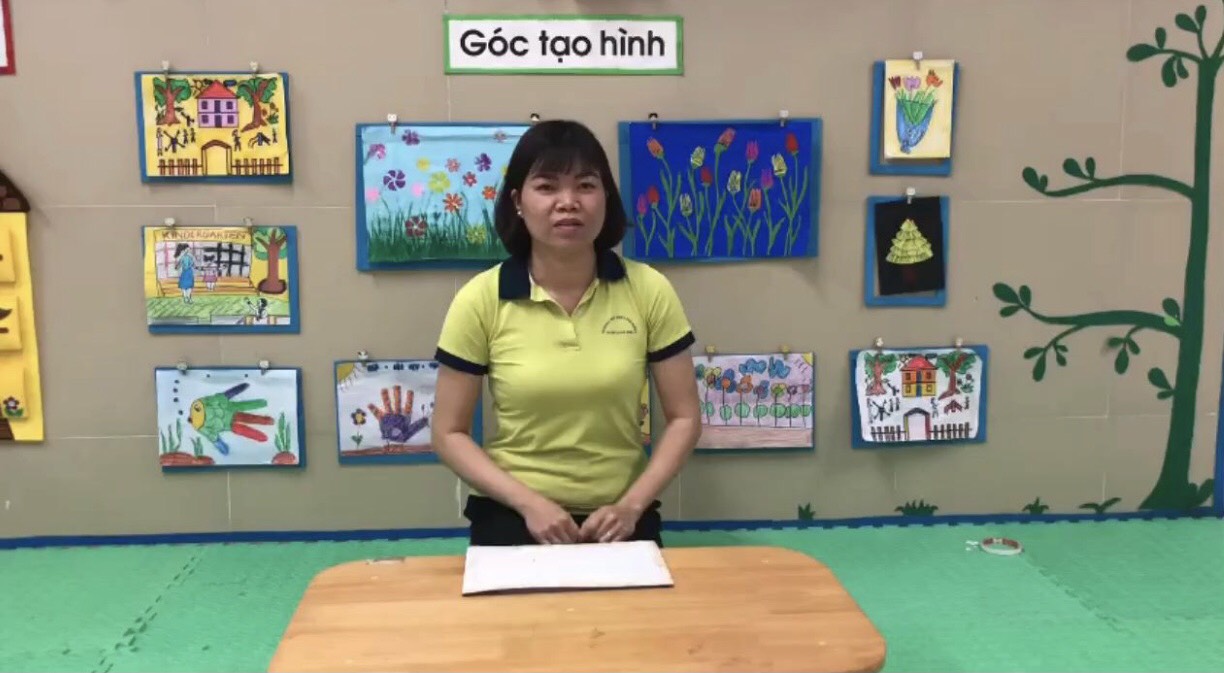 Tạo hình: Hướng dẫn vẽ chú gà con | Trường mầm non Long Biên A